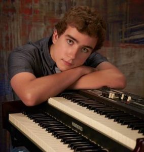 Adam Pryor – Hammond Family Artists