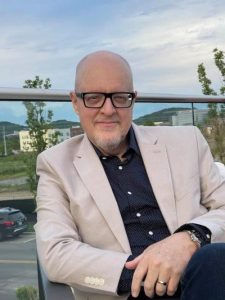 Tim Akers(1962-2021) – Hammond Family Artists